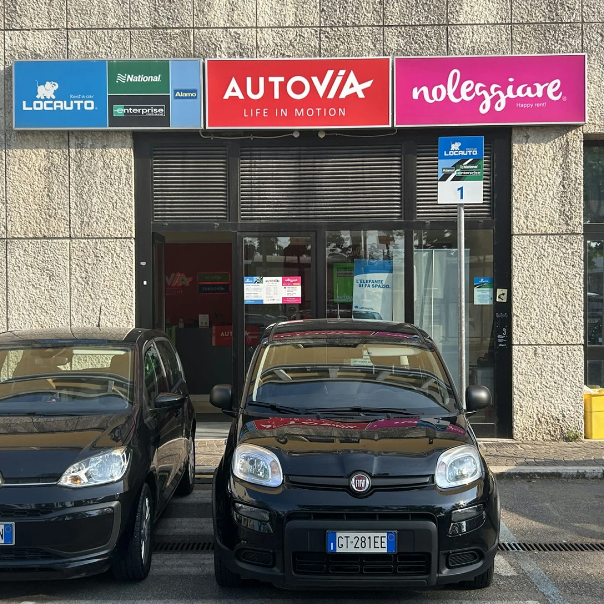 Locauto Rent Noleggio auto Stazione di Verona Porta Nuova | Verona ...